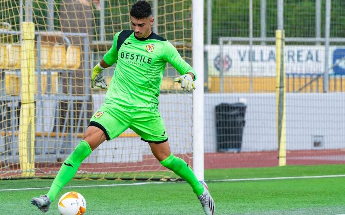 Adrián Suárez, nuevo portero de la UD hasta 2029 - Tinta Amarilla