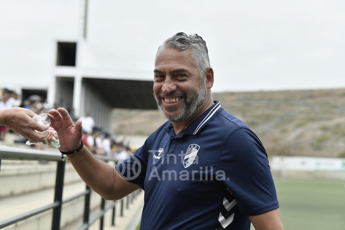 Iván Martín sigue como entrenador de la UD Tamaraceite - Tinta Amarilla