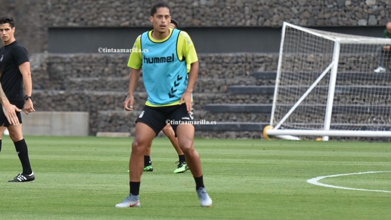 Mauricio Lemos, el lujo en una UD diferente - Tinta Amarilla