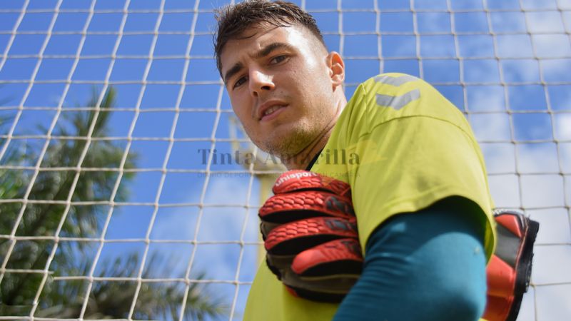 Alex Domínguez, Sato, Pol, Pau y Claudio - Tinta Amarilla