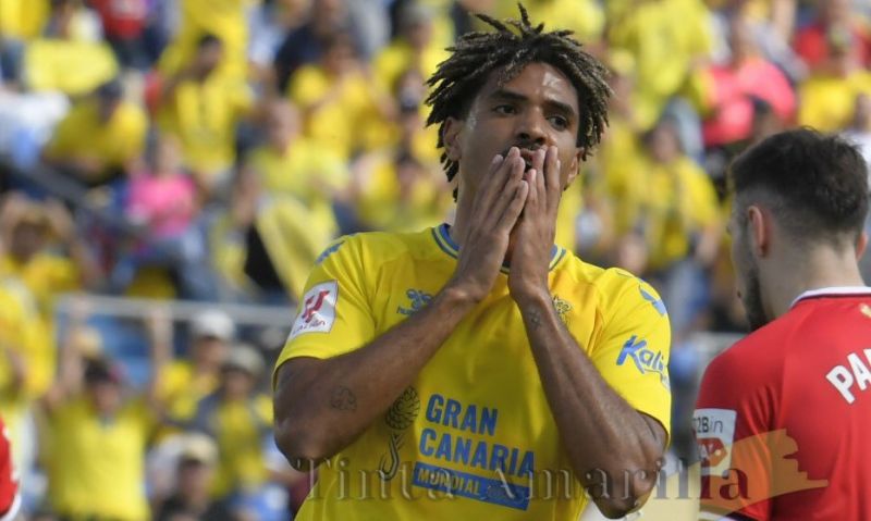 Coco fue titular en su penúltimo partido de la temporada - Tinta Amarilla