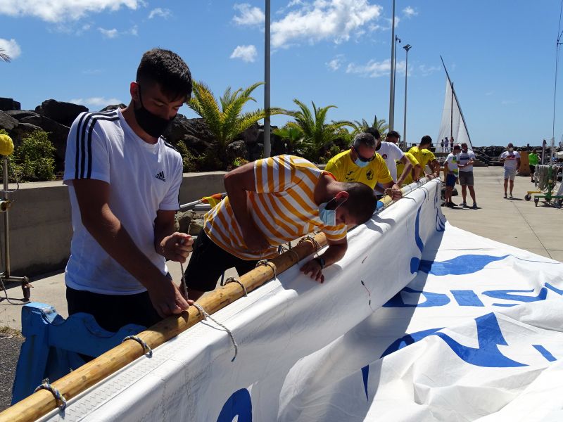 El viento impide la primera jornada de los botes - Tinta Amarilla